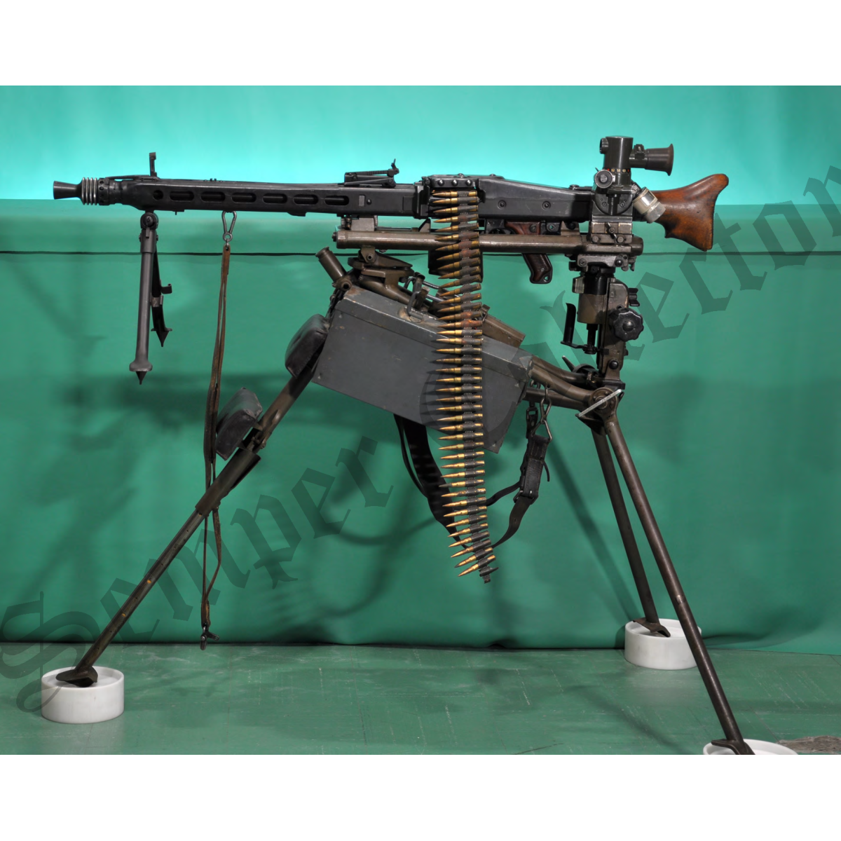 MG42 machine gun & Lafette tripod & MGZ34 optical sight (Original WH ...