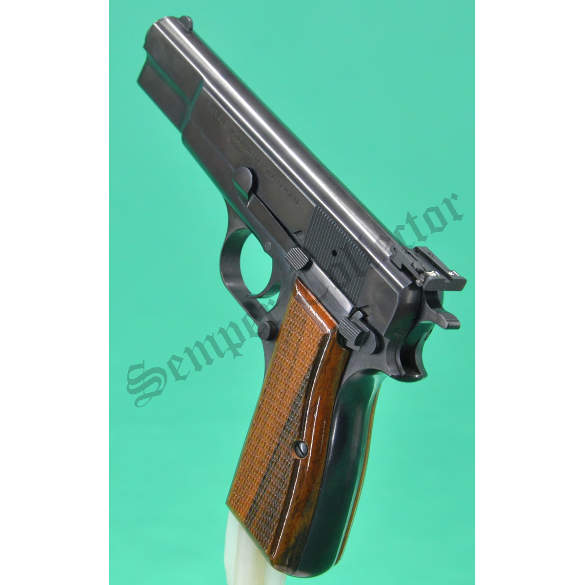 Pistola FN Herstal GP 35 s/n 75C68xxx Cal. 9mm Para